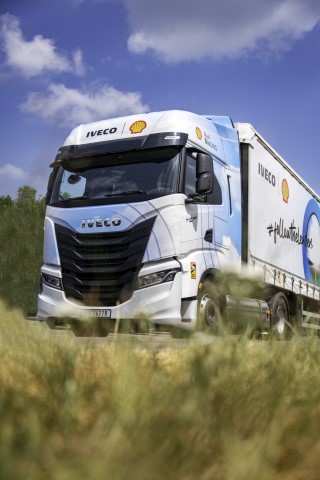 Netzero EmissionTour Truck